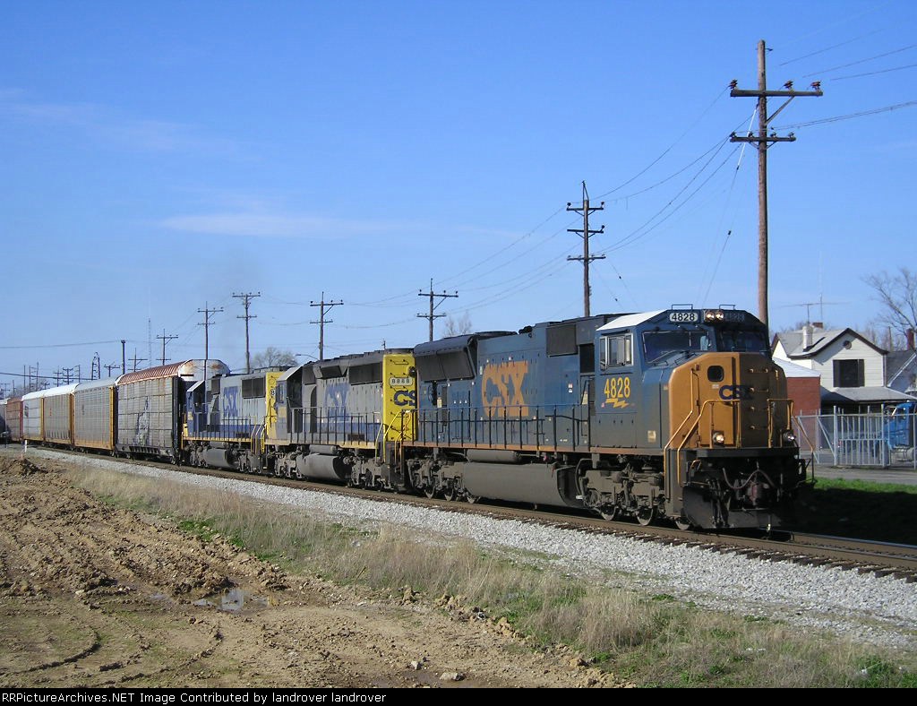 CSX 4828 On CSX Q 217 Eastbound / CSXT 8888 Second Out